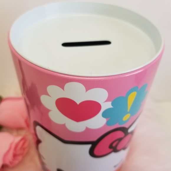 Hello Kitty | Accessories | Hello Kitty Pink Logo Tin Can Coin Bank New ...